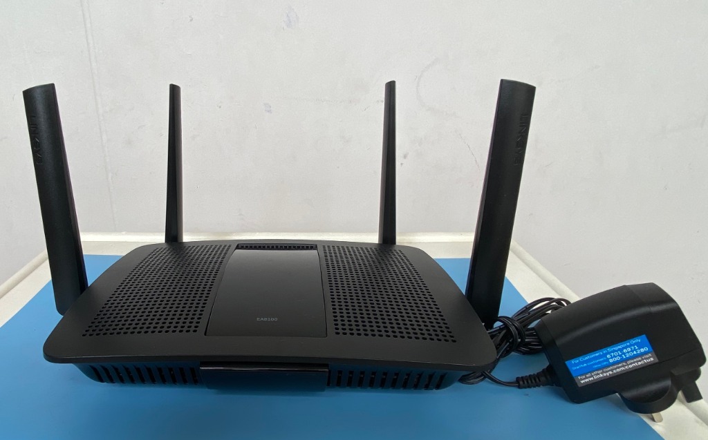 Linksys EA8100 AC2600 MU-MIMO Gigabit WiFi Router, Computers & Tech ...