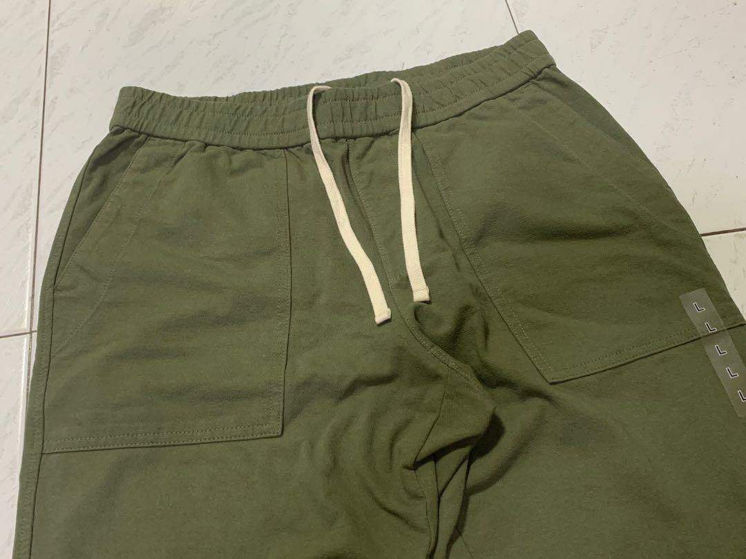 Uniqlo Cargo Pants, Men's Fashion, Bottoms, Trousers on Carousell