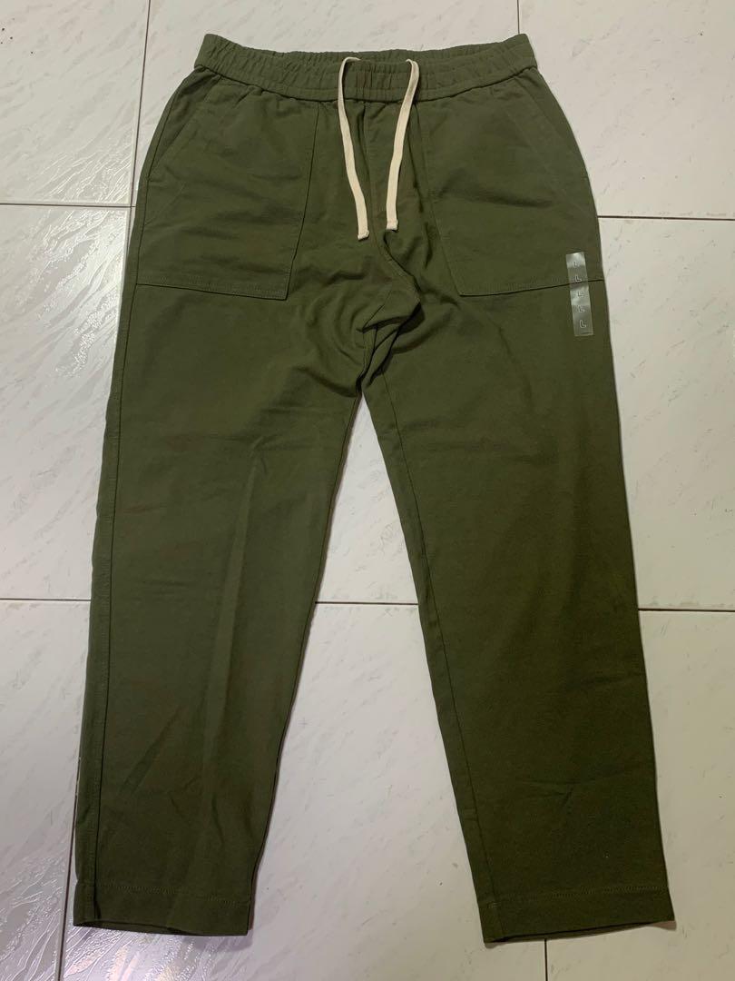 Uniqlo Cargo Pants, Men's Fashion, Bottoms, Trousers on Carousell