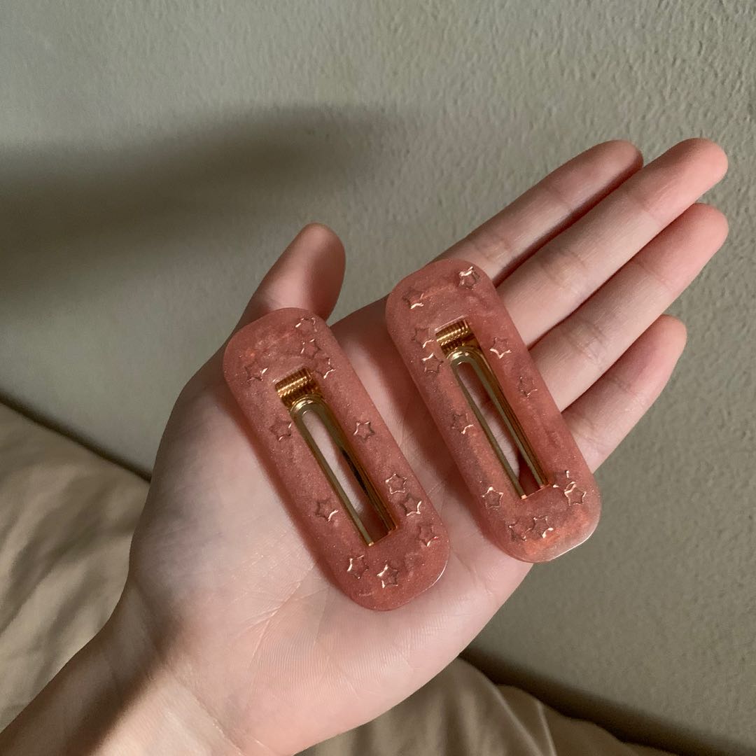 handmade clips, Women's Fashion, Watches & Accessories, Hair ...