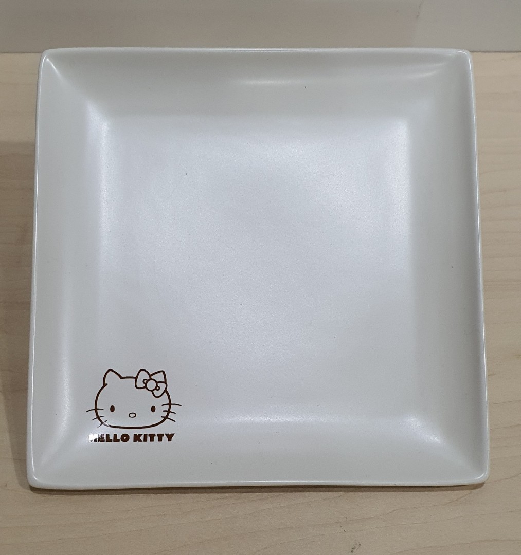 Hello Kitty square plate, Furniture & Home Living, Kitchenware ...