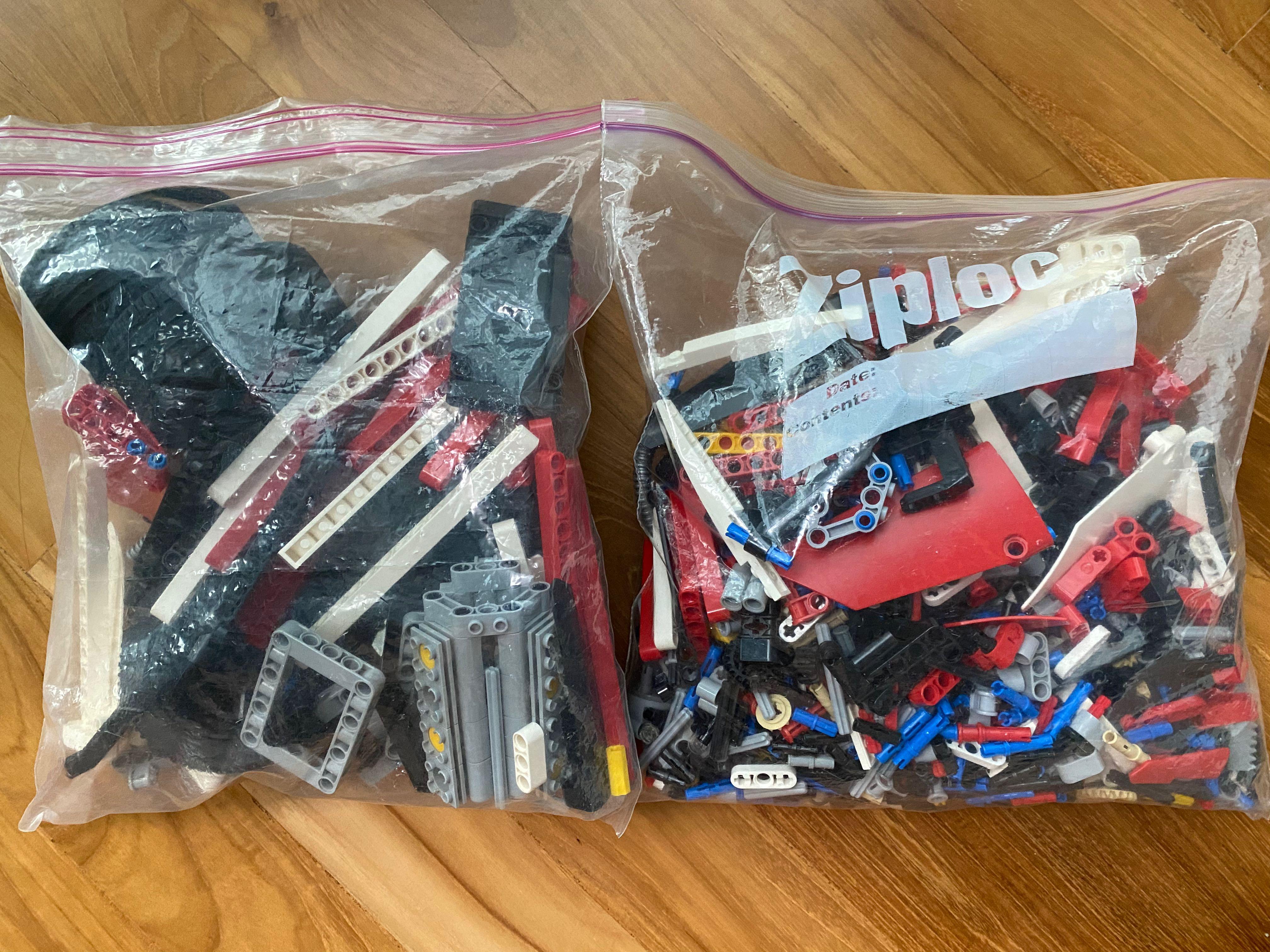 Lego Technics 42000 Formula 1 Car, Toys & Games, Bricks & Figurines on ...