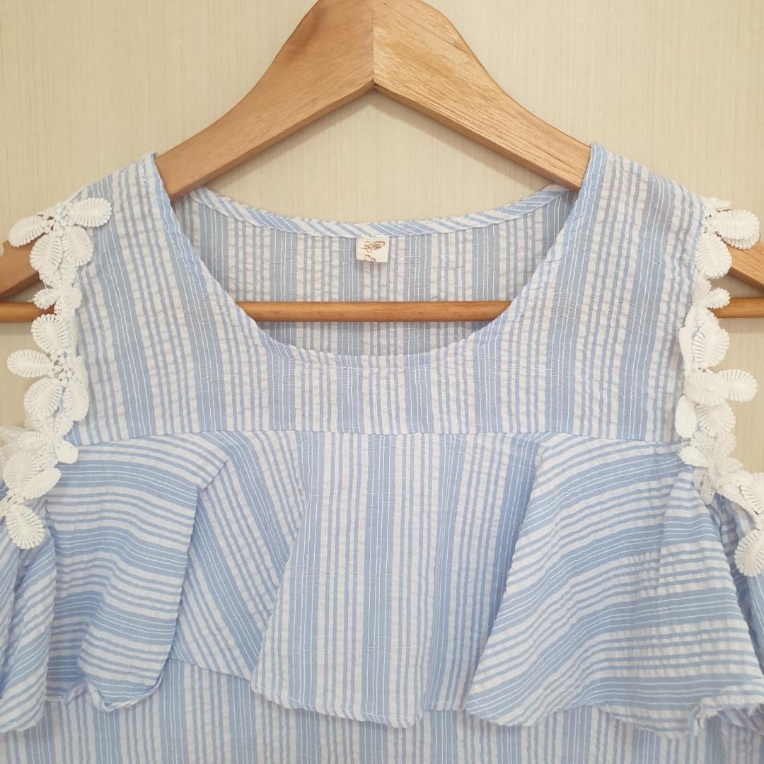 Light blue sabrina top, Women's Fashion, Tops, Blouses on Carousell