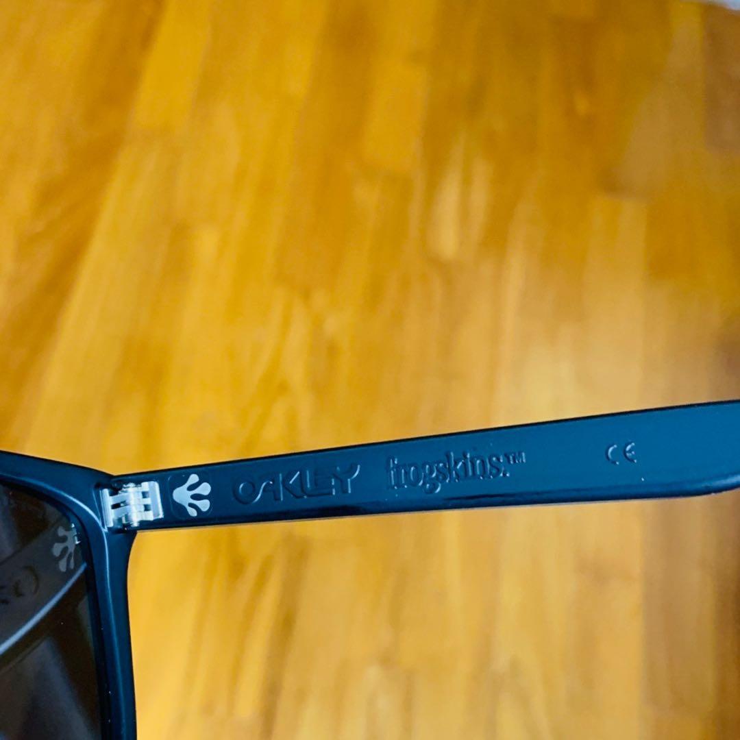 Limited Edition 35th Anniversary Oakley Frogskins Matte Black Prizm