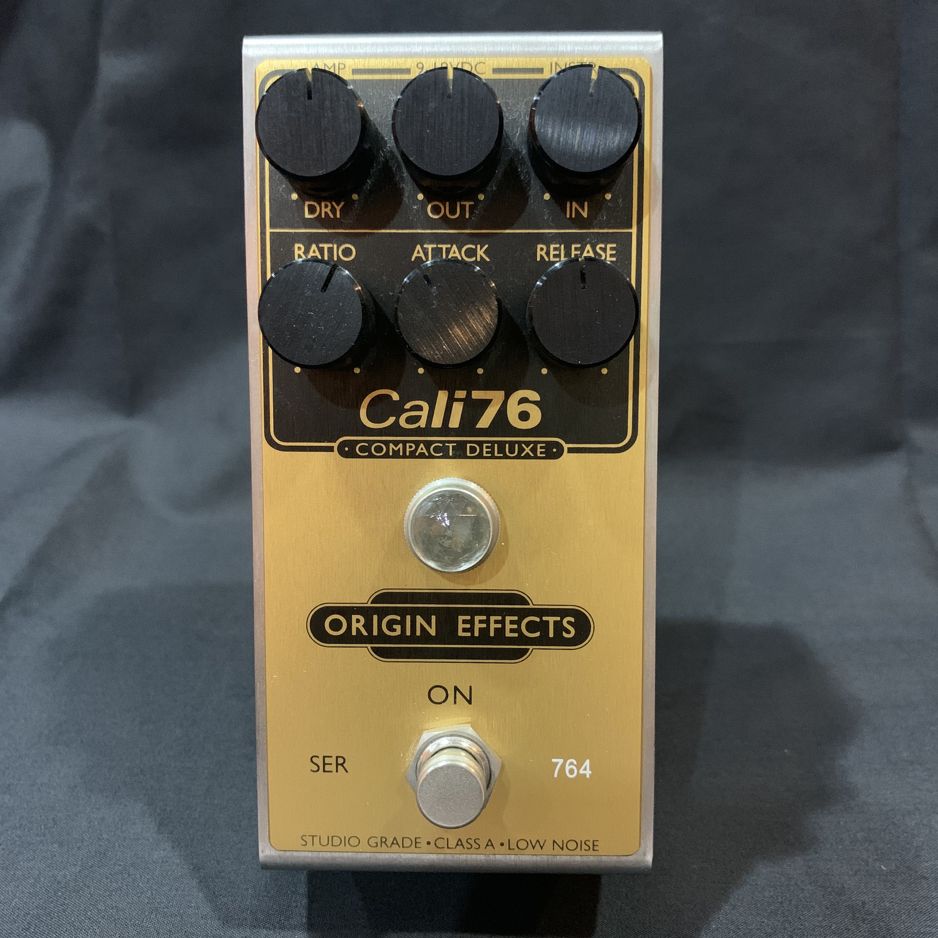 Origin Effects Cali76 Compact Deluxe Compressor Gold Limited Edition ...