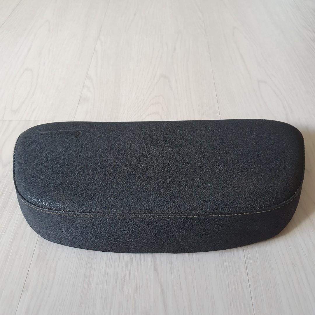 Vespa LX 150 Top Box Backrest Pad (Black), Motorcycles, Motorcycle ...