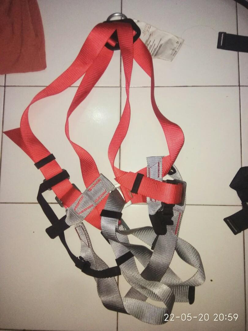 Full body harness Camp, Barang Yang Dicari di Carousell