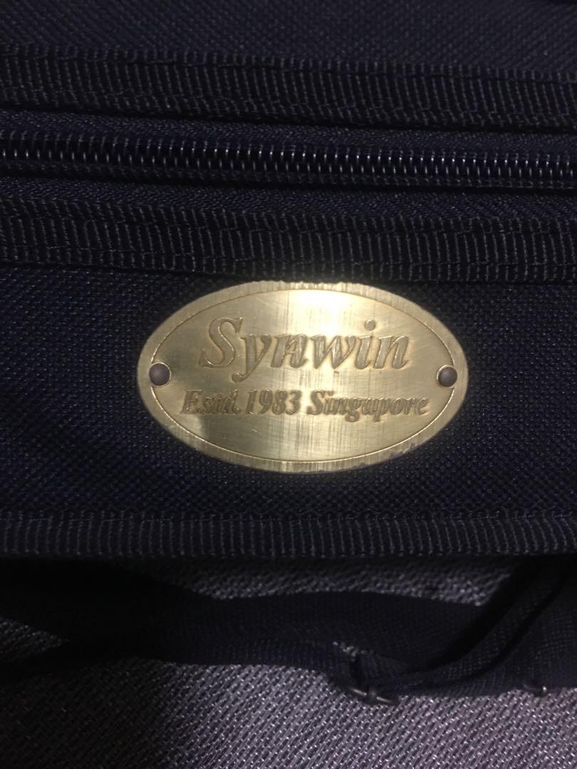 Synwin Violin, Music & Media, Music Instruments on Carousell