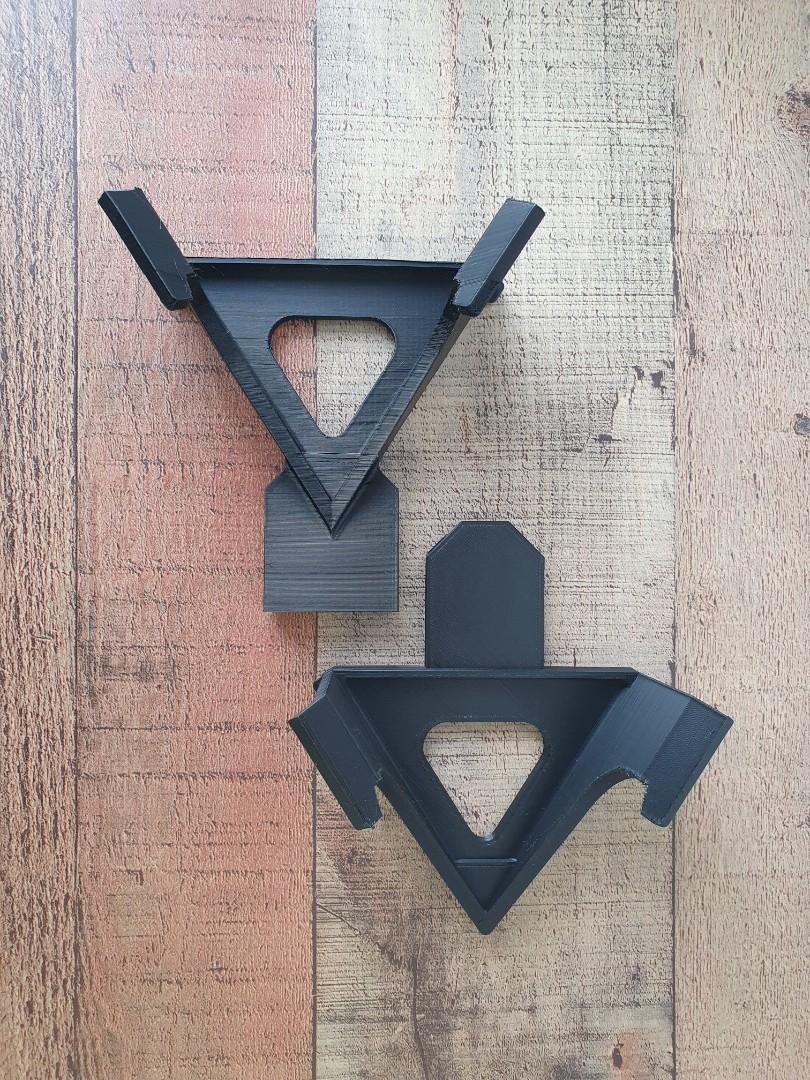 Xbox controller vertical rack, Video Gaming, Gaming Accessories ...