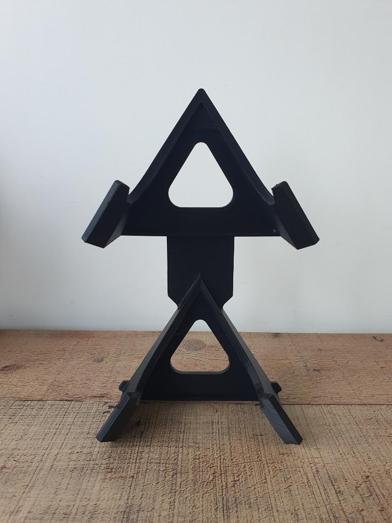 Xbox controller vertical rack, Video Gaming, Gaming Accessories ...