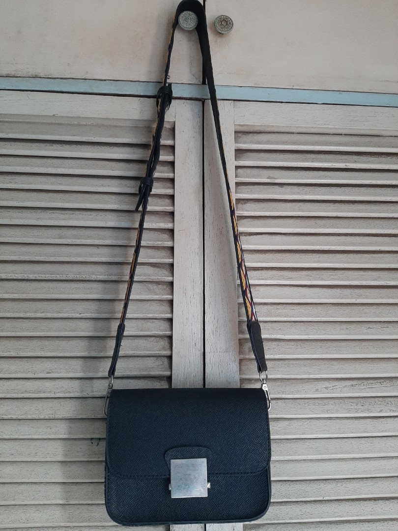 Zara sling bag, Women's Fashion, Bags & Wallets, Cross-body Bags on ...