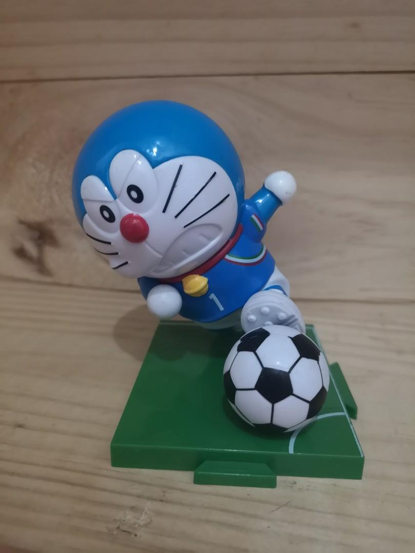 Doraemon x Family Mart Football World Stars Figure series 9cm H ...