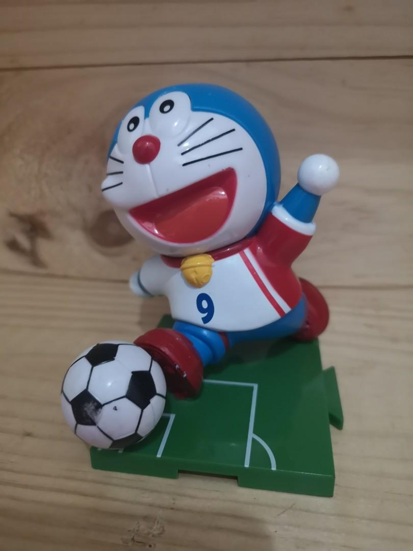 Doraemon x Family Mart Football World Stars Figure series 9cm H ...