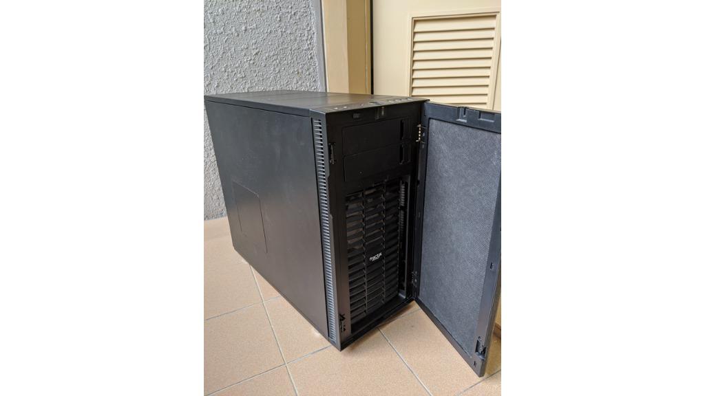 Fractal Design Define R5 - Mid Tower Computer Case - ATX - Optimized for High Airflow and Silent ...