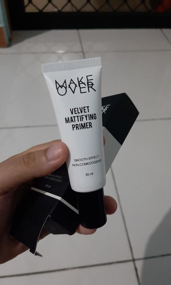 MAKEOVER Velvet Mattifying Primer, Kesehatan & Kecantikan, Rias Wajah ...