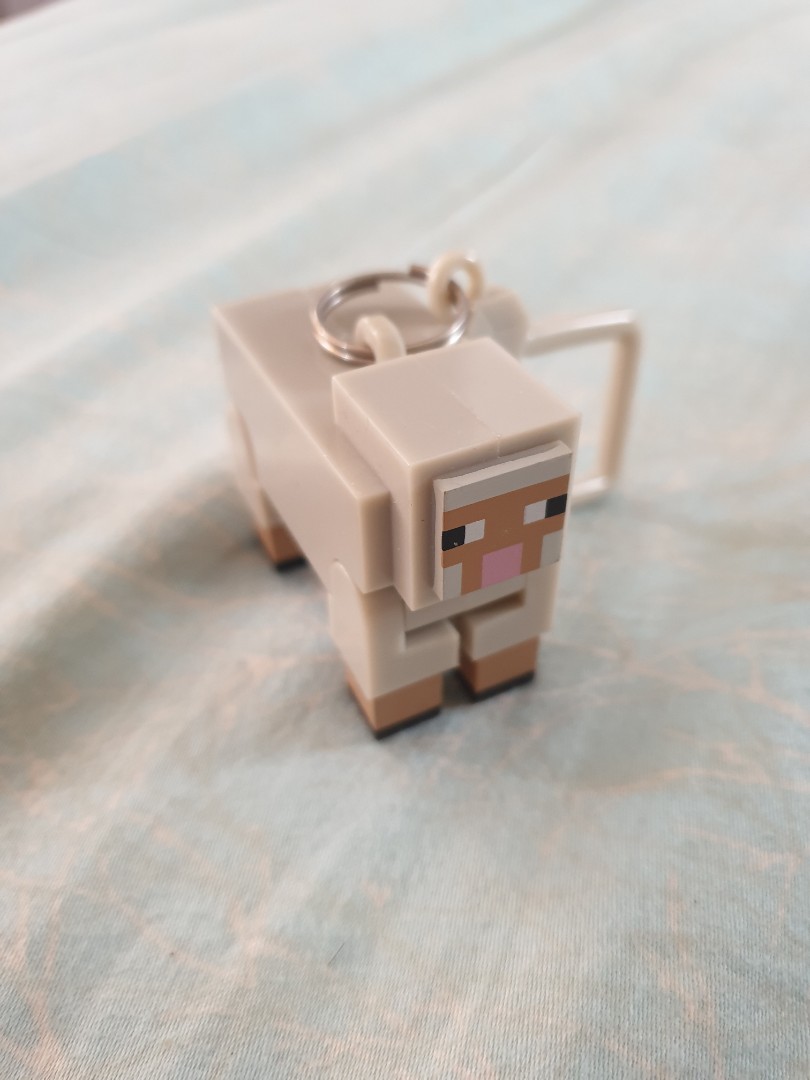 Minecraft Figure Key Chain, Hobbies & Toys, Toys & Games on Carousell