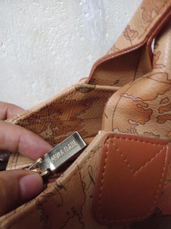 PRIMA CLASSE MAP BAG, Women's Fashion, Bags & Wallets, Tote Bags on ...