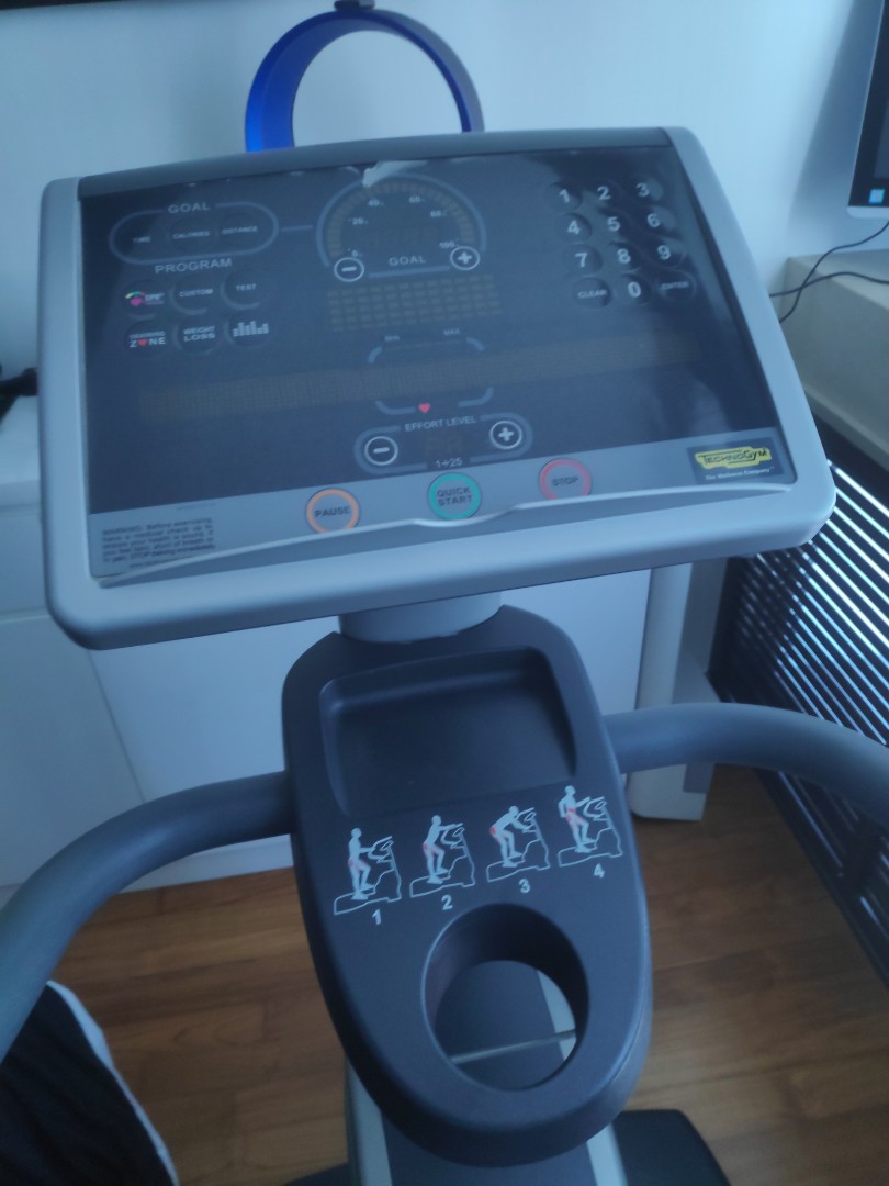 Technogym Cardio Wave Force Machine, Sports Equipment, Exercise ...