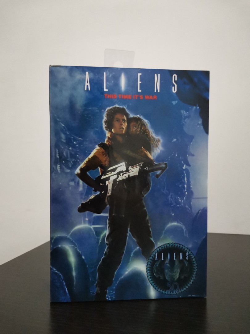 Aliens Rescuing Newt Deluxe Set, Hobbies & Toys, Collectibles ...