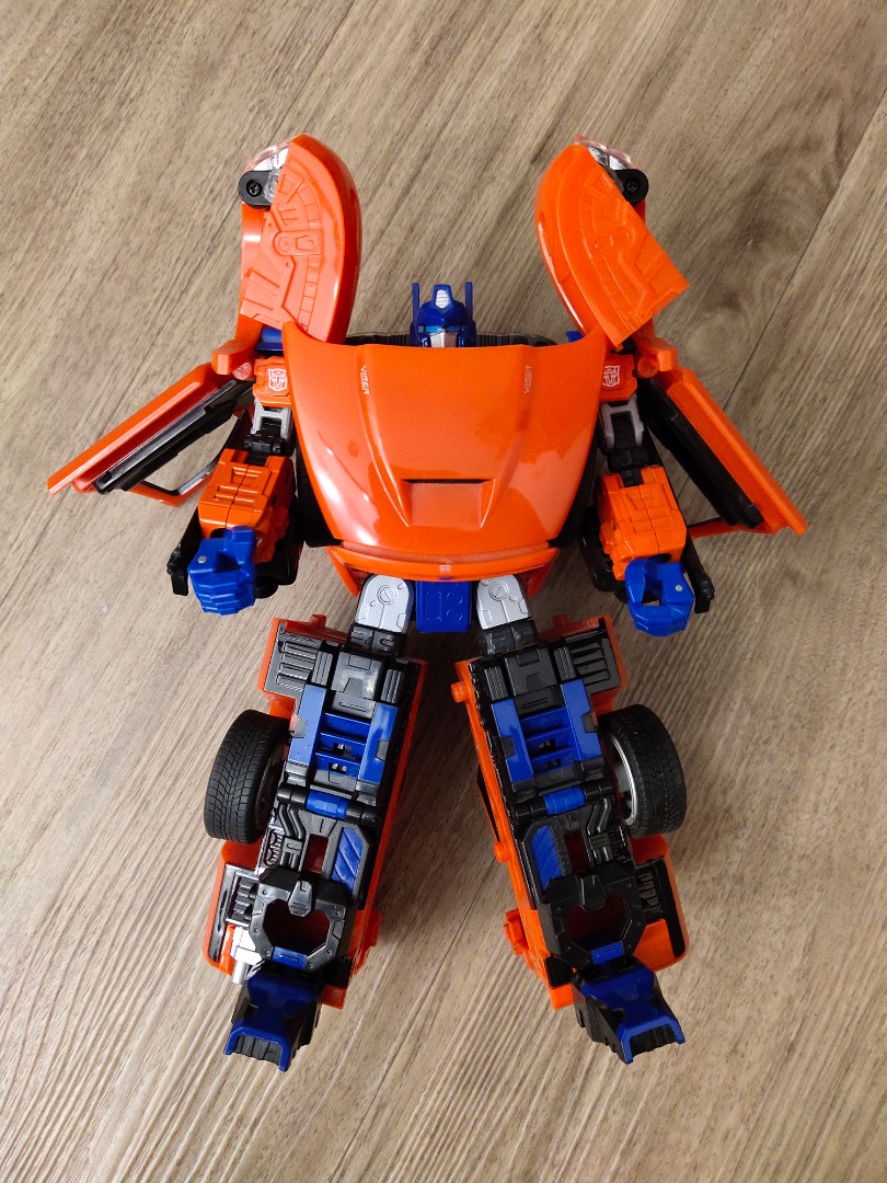 Alternators Optimus Prime Transformers, Hobbies & Toys, Toys & Games on ...