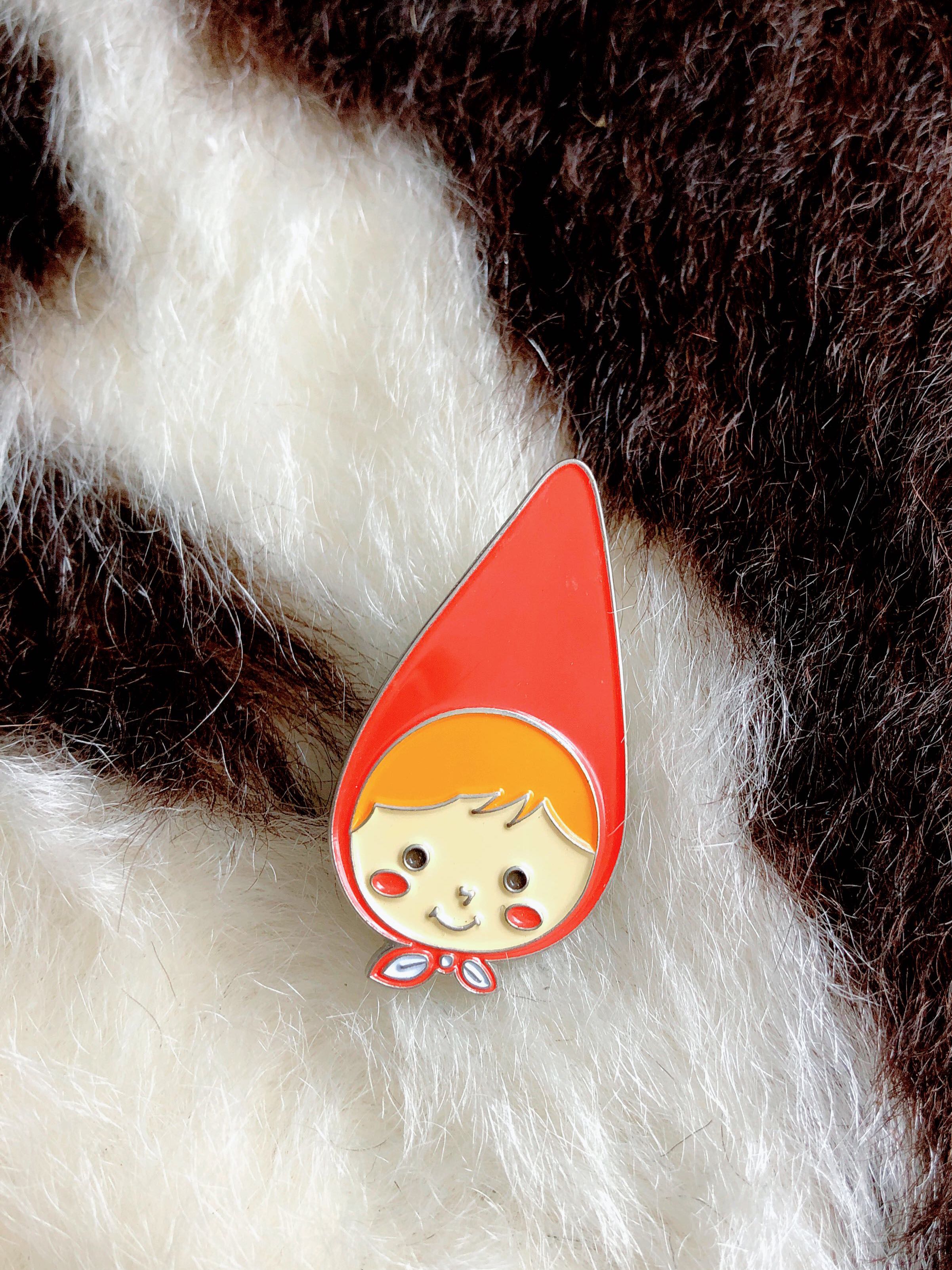 BN Shinzi Katoh Little Red Riding Hood Enamel Pin, Women's Fashion ...