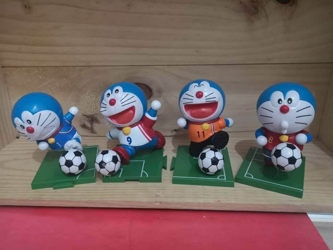 Doraemon x Family Mart Football World Stars Figure series, Hobbies ...