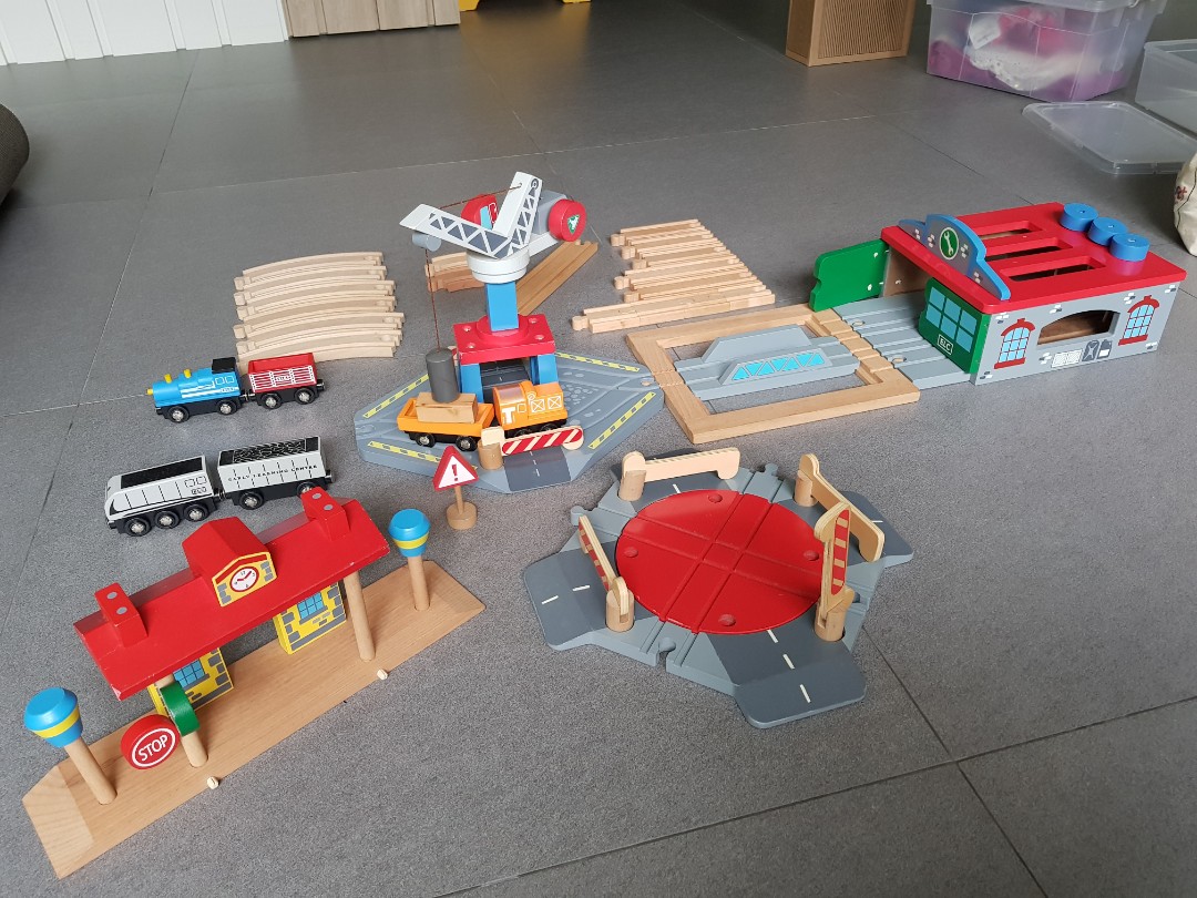 ELC Wood Train station and crane set, Hobbies & Toys, Toys & Games on ...