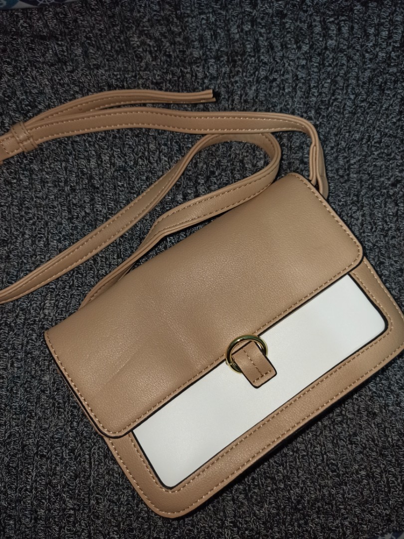 Original How R U Bags, Women's Fashion, Bags & Wallets, Cross-body Bags ...