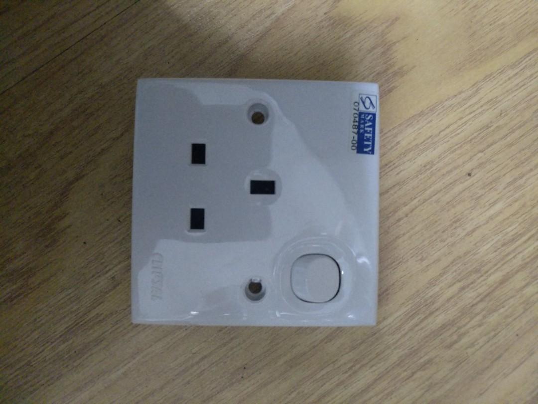 Power Socket clipsal, TV & Home Appliances, Electrical, Adaptors ...
