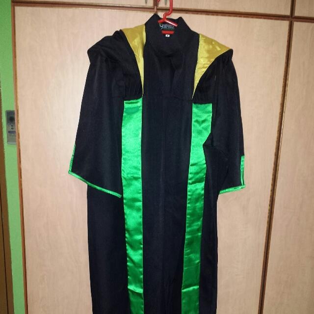 Republic polytechnic graduation gown of SOI, Men's Fashion, Coats ...