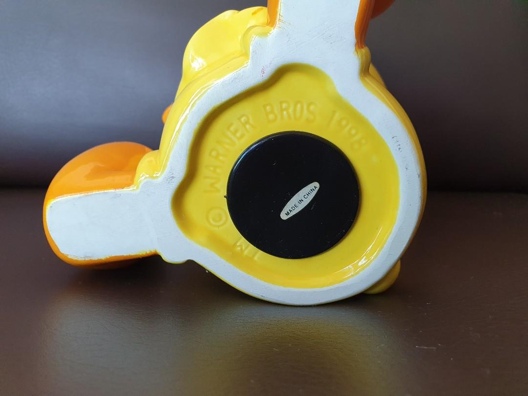 Vintage Authentic 1998 Warner Bros 8" Tweety Coin Bank, Hobbies & Toys ...