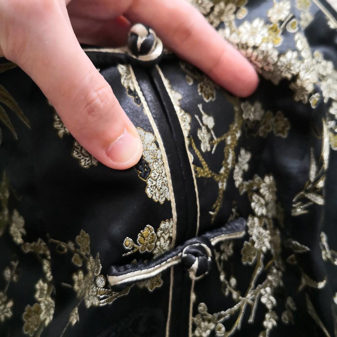 Black and gold cheongsam qipao top halter neck, Women's Fashion, Tops ...