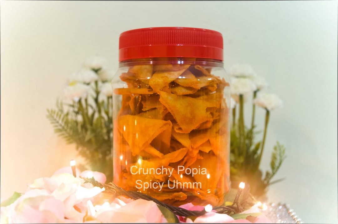 Crunchy Popia Spicy Kerepek Popia, Food & Drinks, Homemade Bakes on ...