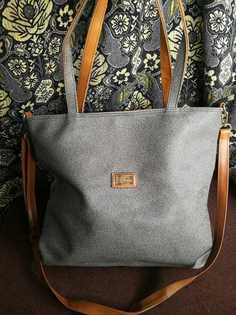 DONKIE MANIA bag, Women's Fashion, Bags & Wallets, Cross-body Bags on ...