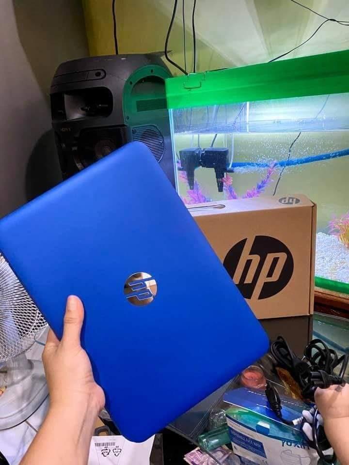 HP LAPTOP (BLUE ONLY), Mobile Phones & Gadgets, Mobile Phones, Early ...