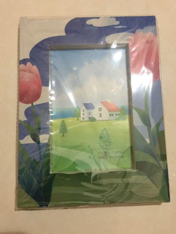 Photo Frames from RM1, Hobbies & Toys, Stationery & Craft, Craft ...