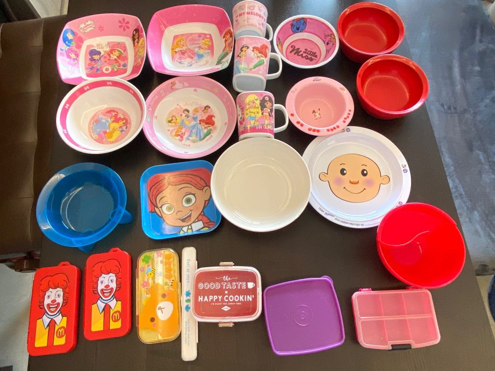 Tupperware / dining ware / cups / cutlery / fork / spoon / chopstick ...