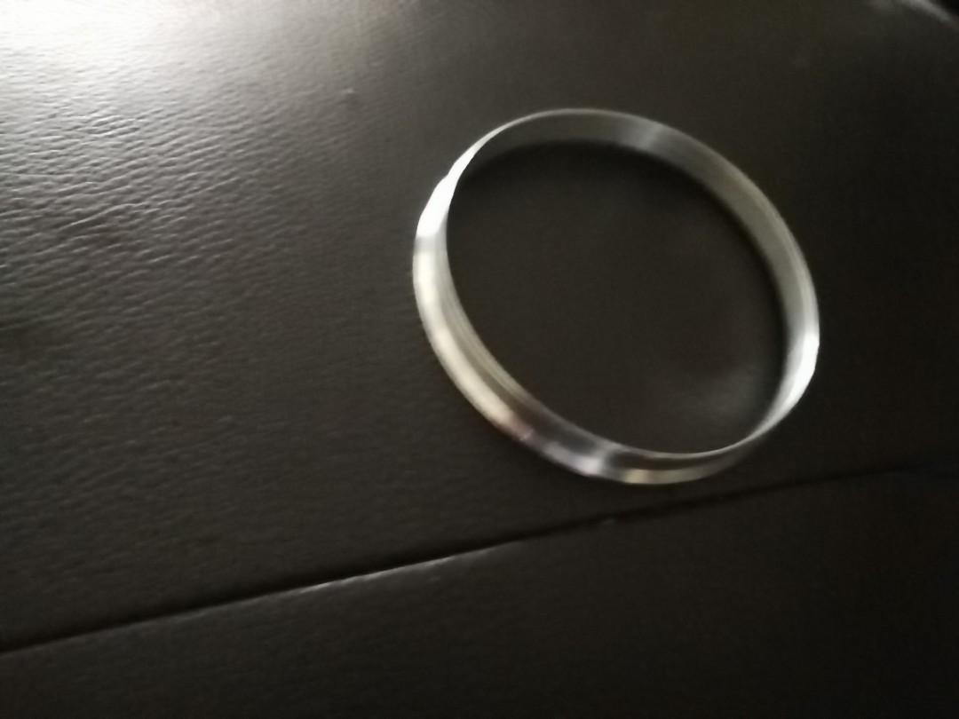 BMW center cone E39 rims to E46, Auto Accessories on Carousell