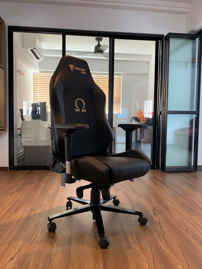 Secretlab Omega Stealth 2018, Everything Else on Carousell