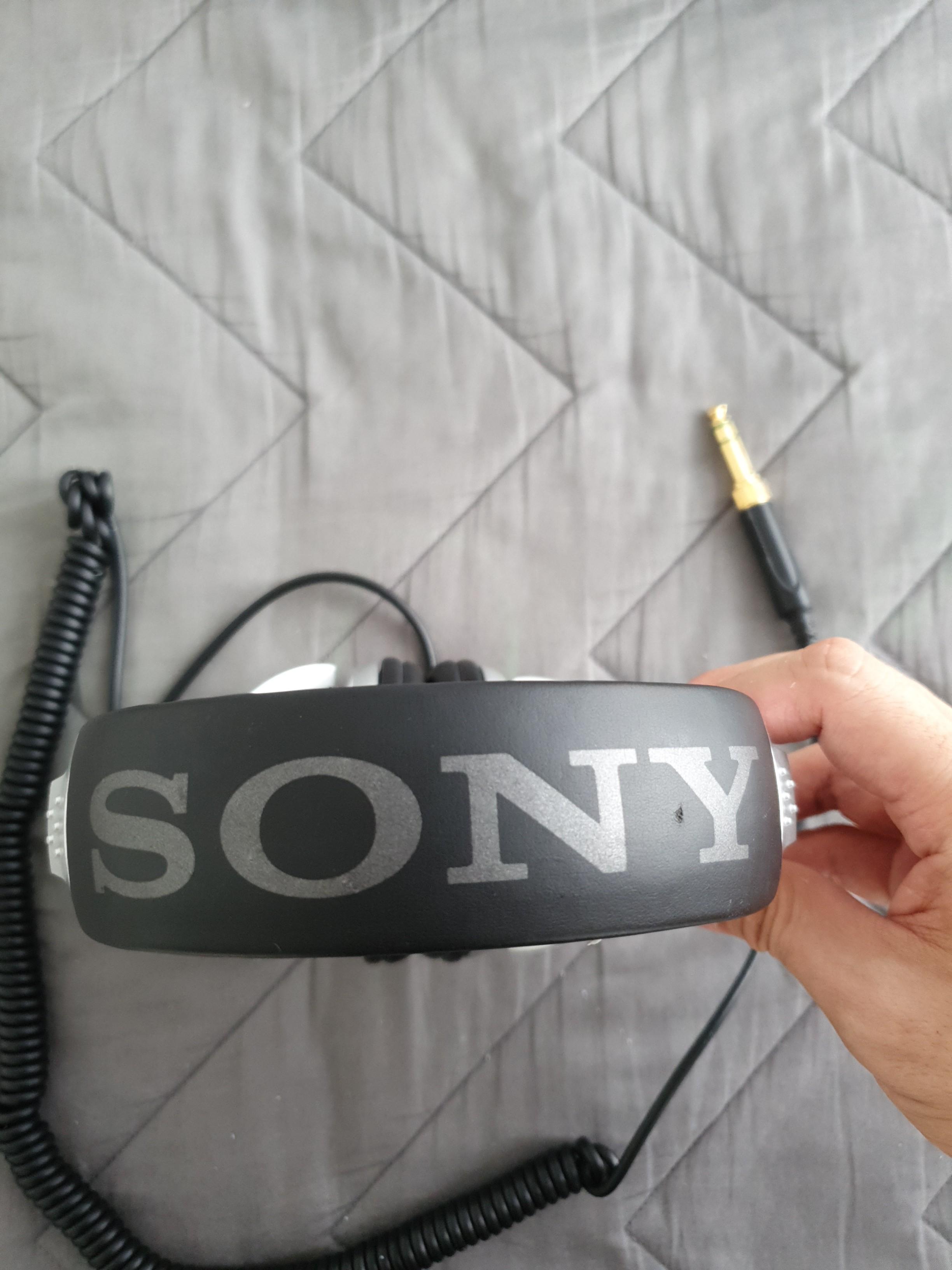 Sony MDR V700 DJ Headphone (made in Japan), Audio, Headphones ...