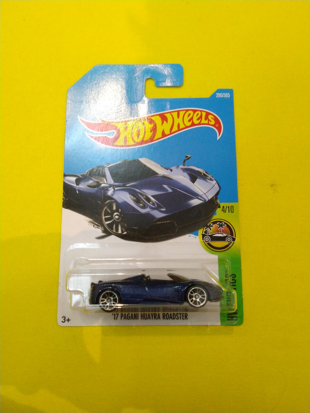 17 Pagani Huayra Roadster, Hobbies & Toys, Collectibles & Memorabilia ...