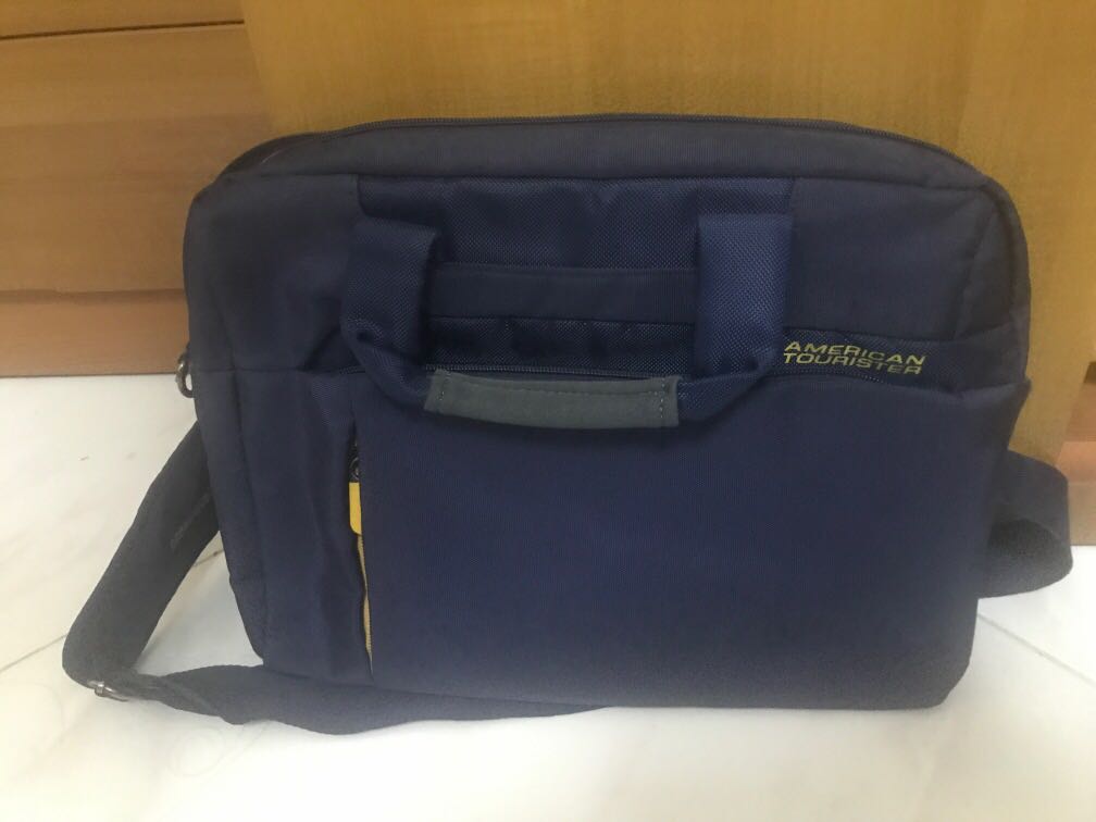American tourister navy blue 15 inch laptop bag, Computers & Tech ...