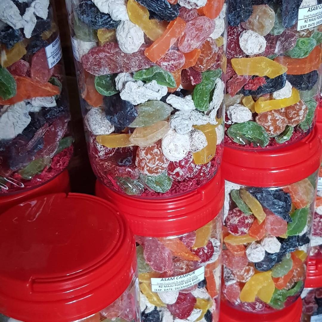 Hari Raya Goodies, Food & Drinks, Gift Baskets & Hampers on Carousell