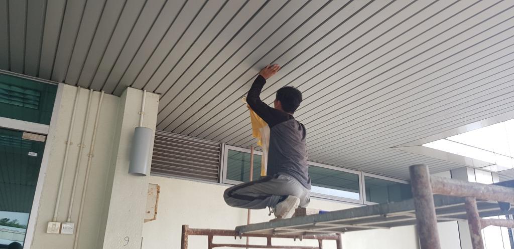 SILING BESI ALUMINIUM l strip ceiling, Services, Others on Carousell
