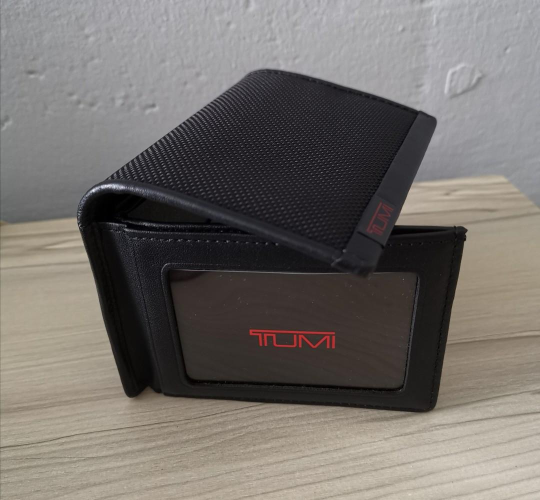 Tumi wallet, Men's Fashion, Watches & Accessories, Wallets & Card ...