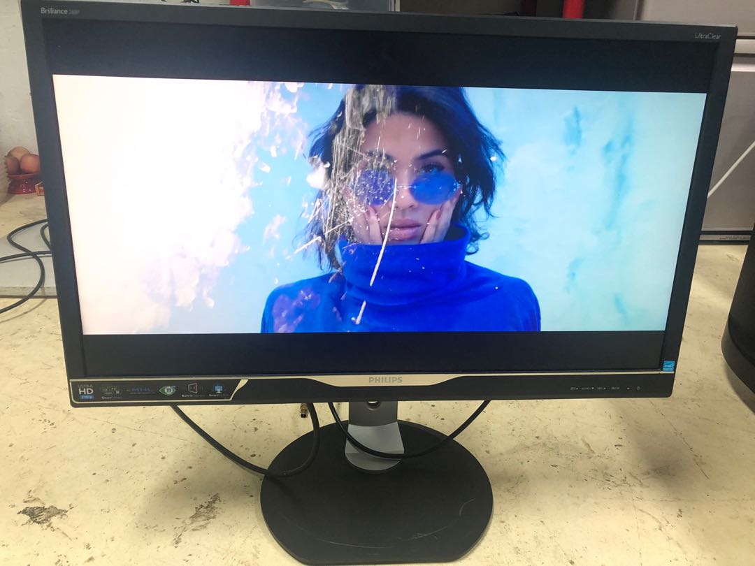 PHILIPS 28吋 28inch 288P6L 4k monitor $2000, 電腦＆科技, 電腦周邊及配件, 電子屏幕 - Carousell