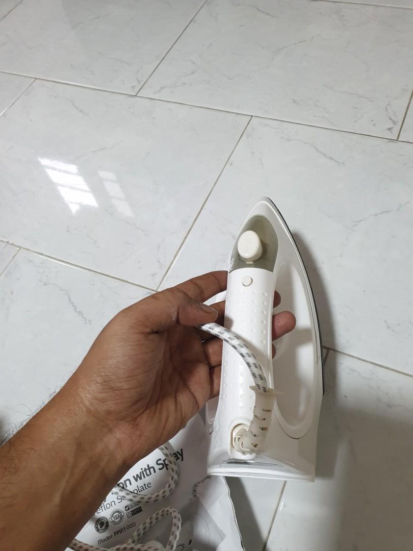 PowerPac dry iron with Spray., TV & Home Appliances, Irons & Steamers ...