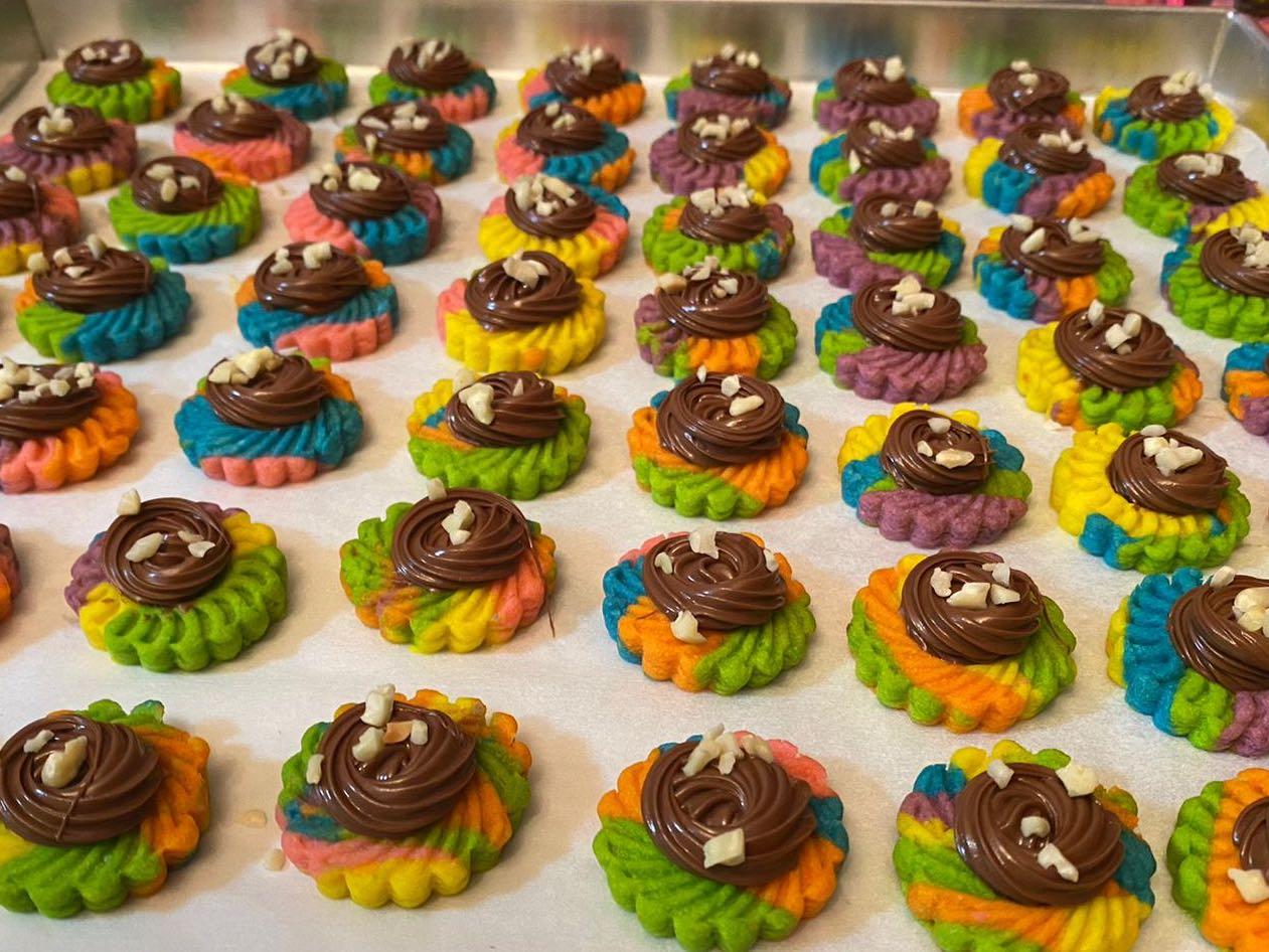 Rainbow Nutella tarts, Food & Drinks, Homemade Bakes on Carousell