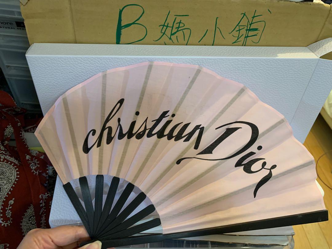 Very rare dior handheld fan with miss dior 7.5ml miniature, 名牌, 飾物及配件 ...