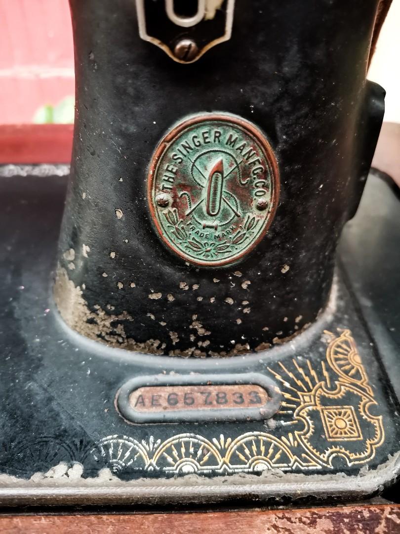 Antique 1937 Singer Sewing Machine, Furniture & Home Living, Furniture ...